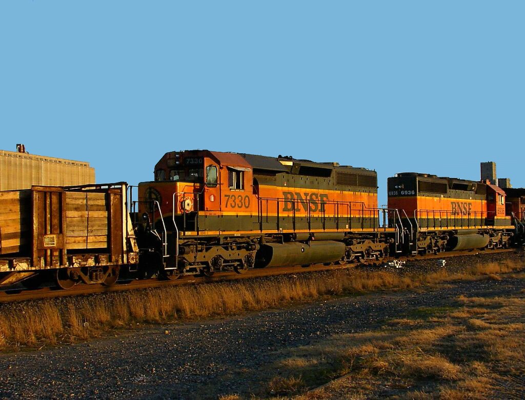 BNSF 7330 "EX CANADIAN NATIONAL"